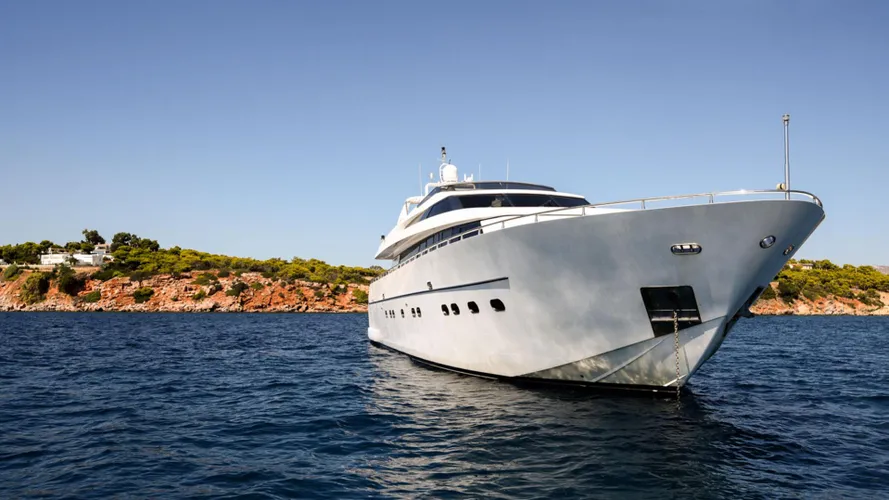 ZEN yacht for charter (Sanlorenzo, 26.8m, 2004)